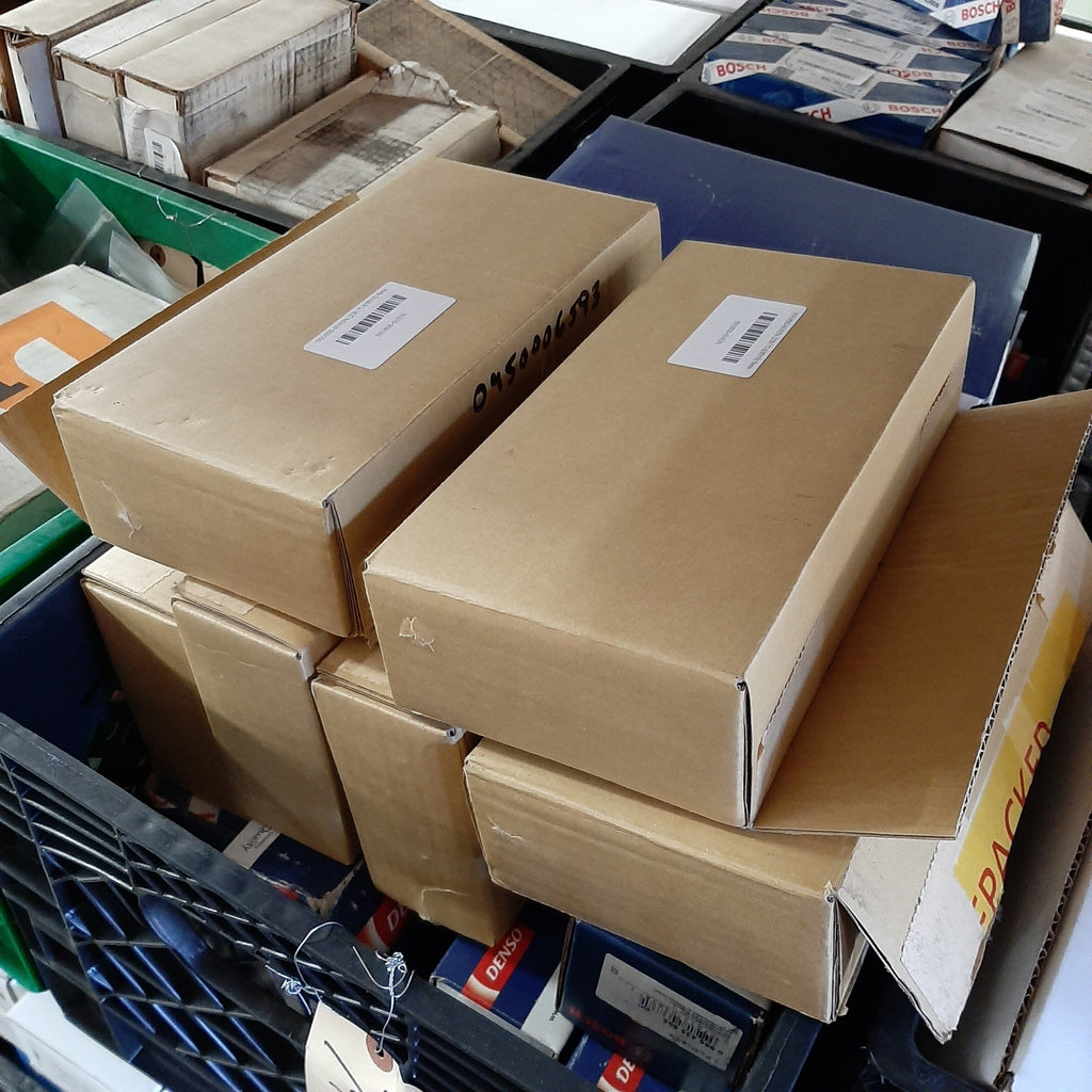 095000-6593 (23670-E0010) New Denso 500 Series Fuel Injector fits Hino